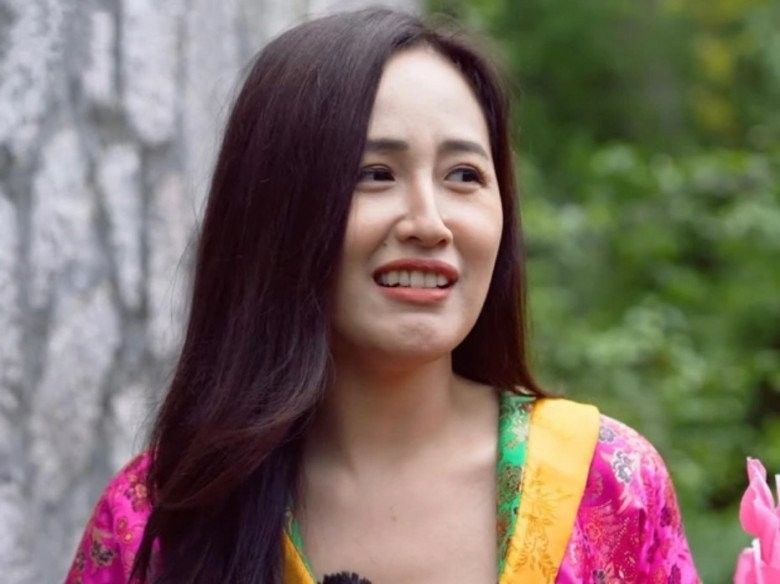 Có một Mai Phương Thúy mộc mạc trên tivi, hoa hậu giàu bậc nhất Việt ...