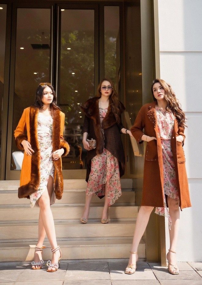 Bắt gặp siêu mẫu Trang Nhung cùng cháu gái cưng dạo phố với bà xã Tuấn Hưng