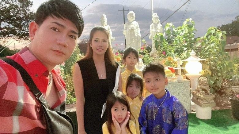 Vợ kêu chán sống ở Mỹ, Quách Thành Danh xây gấp căn nhà 10 tỷ đưa 5 con ...