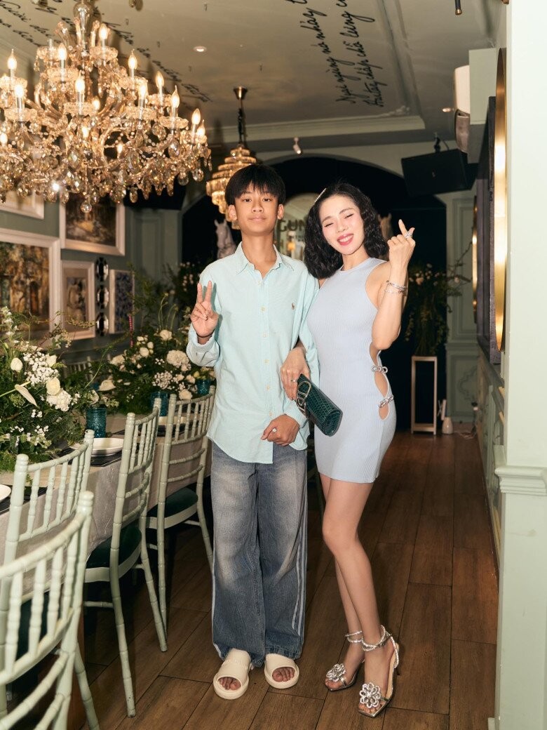 Con trai Lệ Quyên hội ngộ với anh trai chung nửa huyết thống, đại gia Đức Huy có 2 cậu quý tử ...