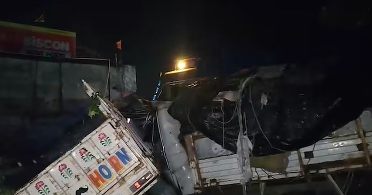 Xe tải mất kiểu soát đâm vào khu chợ đông đúc, 4 người thiệt mạng: Hiện ...